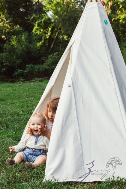 Teepee: Bohemian Family Photoshoot by Zorz Studios