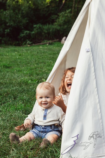 Teepee: Bohemian Family Photoshoot by Zorz Studios