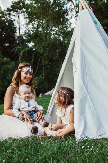 Teepee: Bohemian Family Photoshoot by Zorz Studios